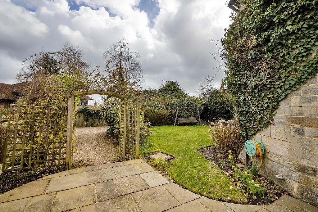 4 Bedroom Detached Home For Sale in Church Road, Kilndown, Kent, TN17 ...