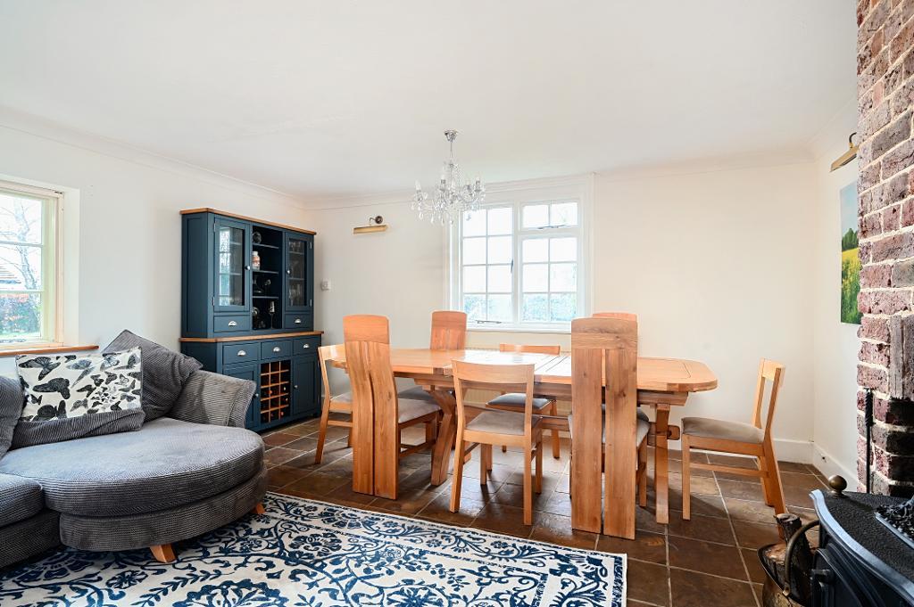 5 Bedroom Sold For Sale in Rookhurst Cottages, Chalk Lane, Glassenbury ...