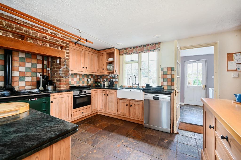 5 Bedroom Sold For Sale in Rookhurst Cottages, Chalk Lane, Glassenbury ...